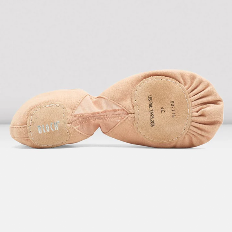 1/2 Pointes Pro Arch Canvas